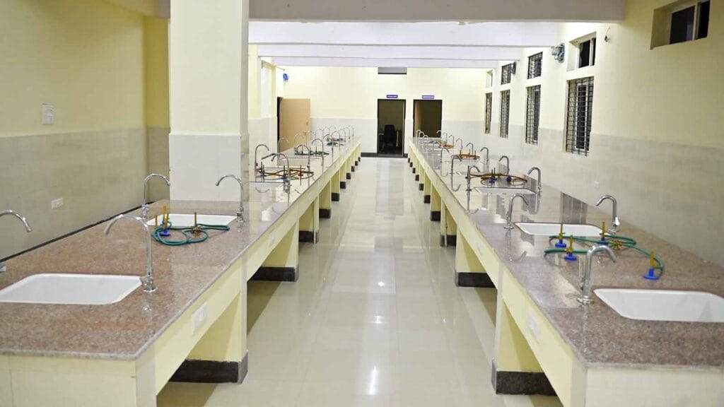 Pathology Lab - SKS Medical College, Best College in Durgapur, West Bengal